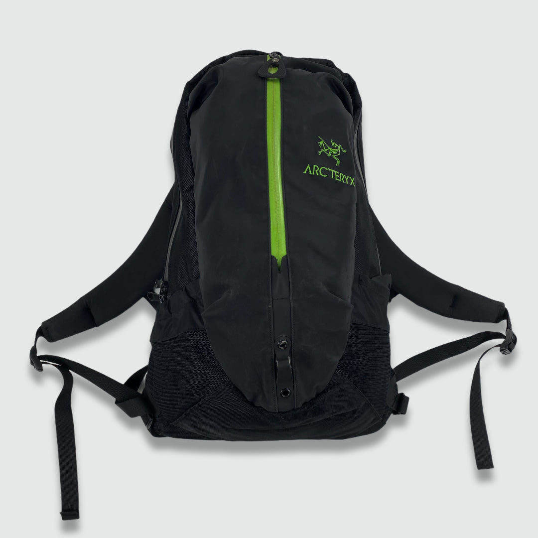 Arc'teryx Arro 22 Backpack – PASTDOWN