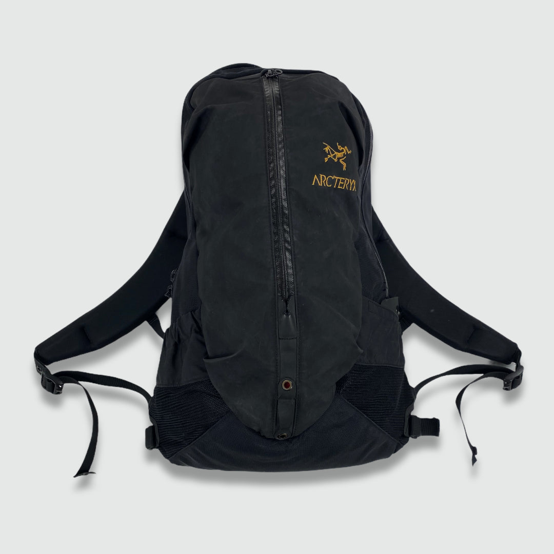 Arc'teryx Arro 22 Backpack – PASTDOWN